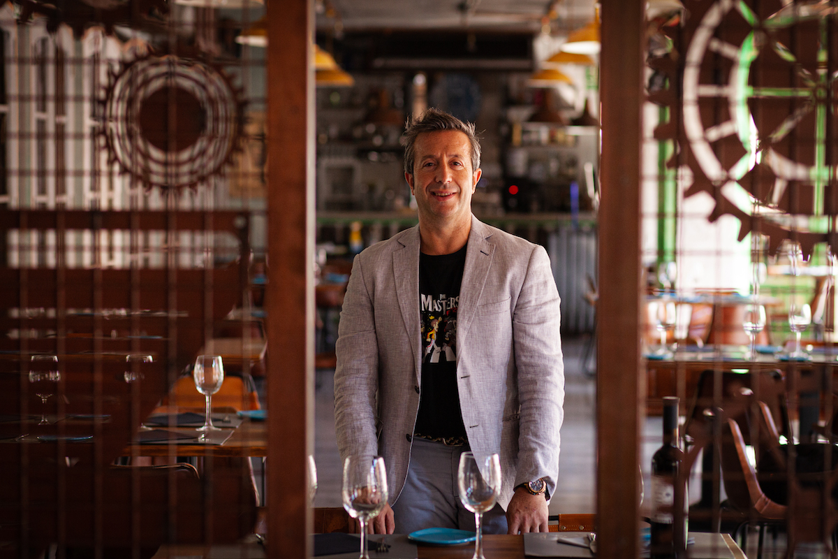 Hemisferio Loft marida tradición y vanguardia en Alcalá de Henares